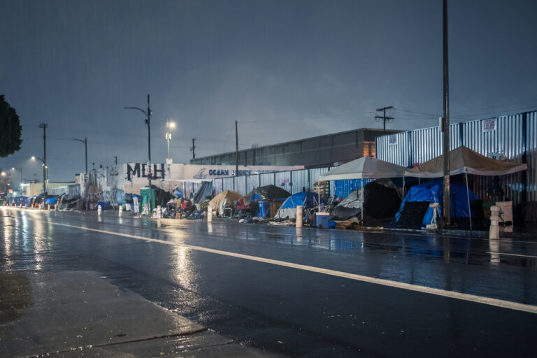 Is California Reaching Critical Mass? - Victor Davis Hanson